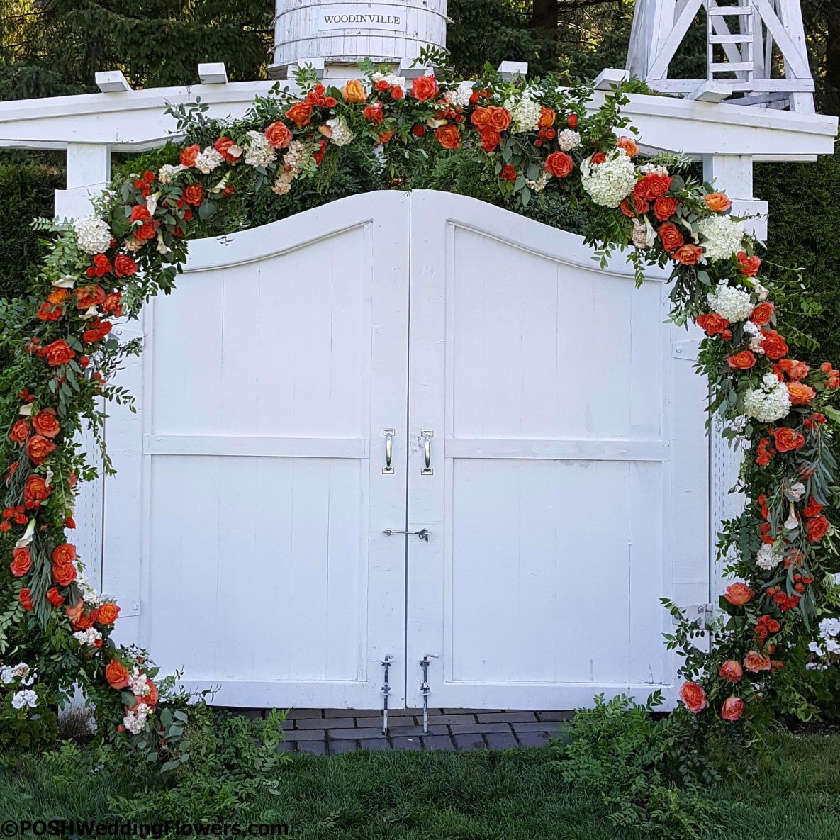 Circle Arch: POSH’s Fabulous “Wedding Ring” Arch – Seattle Wedding ...